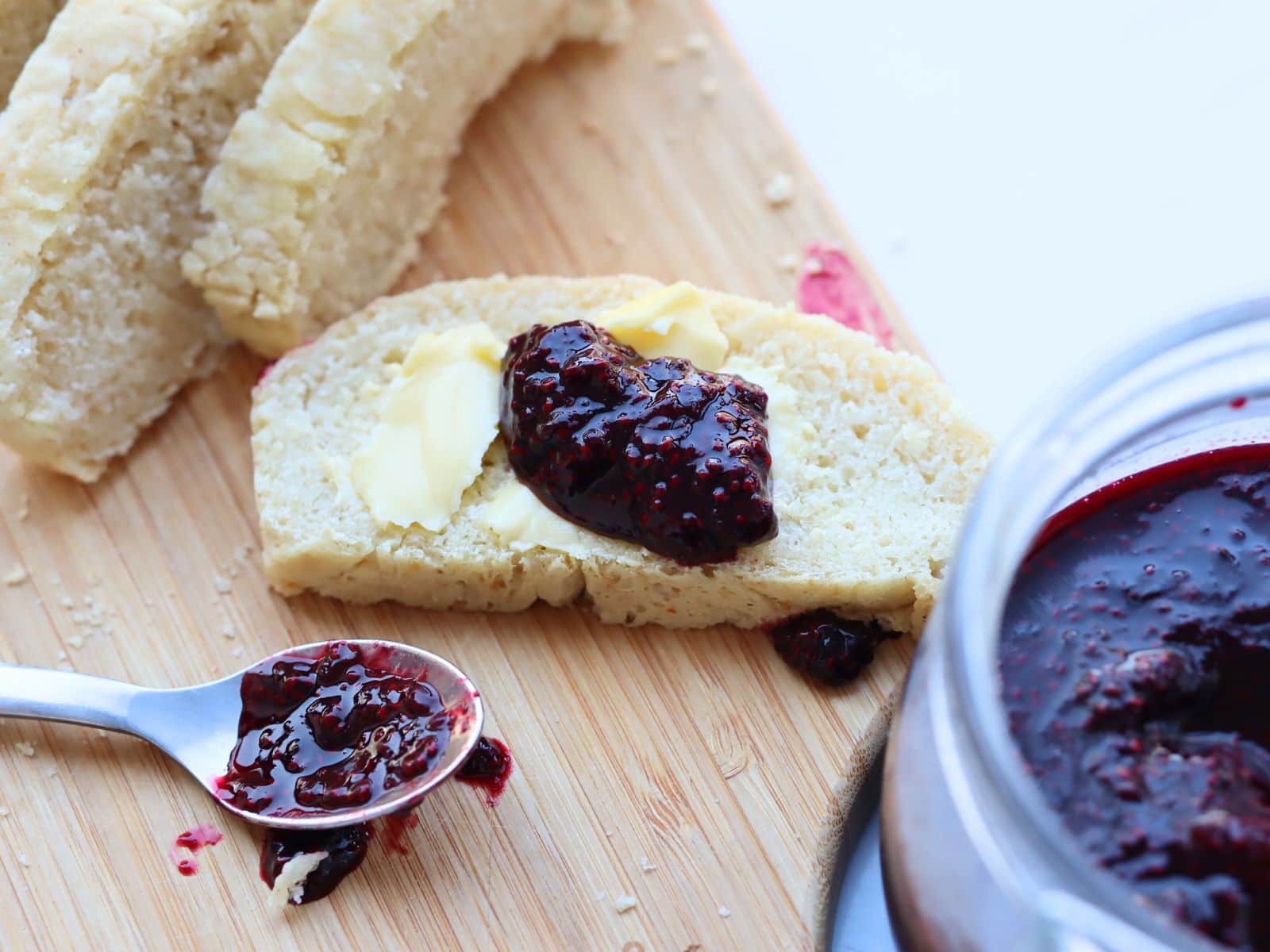 Frozen Berry Chia Seed Jam (Sugar-Free) - Healthy Homemade Snacks